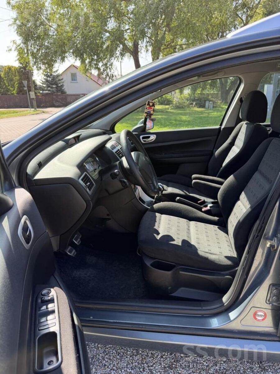 Pelēks Peugeot 307 2005 Ventspils, ar dzinēja tilpumu 1.60 L un nobraukumu 293 tūkst. km par 1890 €, foto 10 vietnē AUTOMOTO.COM.LV