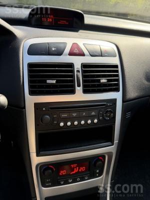 Pelēks Peugeot 307 2005 Ventspils, ar dzinēja tilpumu 1.60 L un nobraukumu 293 tūkst. km par 1890 €, foto 17 vietnē AUTOMOTO.COM.LV