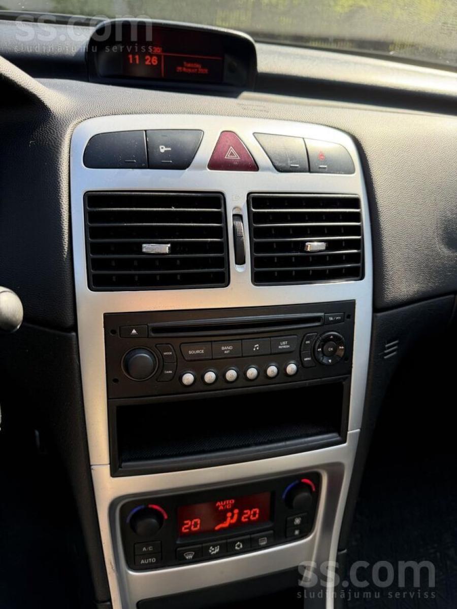 Pelēks Peugeot 307 2005 Ventspils, ar dzinēja tilpumu 1.60 L un nobraukumu 293 tūkst. km par 1890 €, foto 17 vietnē AUTOMOTO.COM.LV