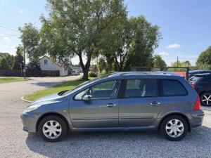 Grey Peugeot 307 2005 in Ventspils, with an engine capacity of 1.60 L and mileage of 293 thousand km for 1890 €, photo 5 on AUTOMOTO.COM.LV
