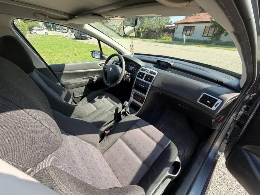 Grey Peugeot 307 2005 in Ventspils, with an engine capacity of 1.60 L and mileage of 293 thousand km for 1890 €, photo 19 on AUTOMOTO.COM.LV