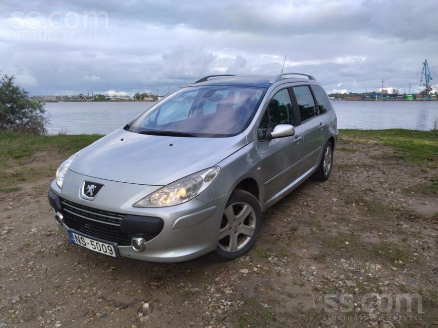 Grey Peugeot 307 2005 in Riga, with an engine capacity of 2.00 L and mileage of 328 thousand km for 790 €, photo 1 on AUTOMOTO.COM.LV