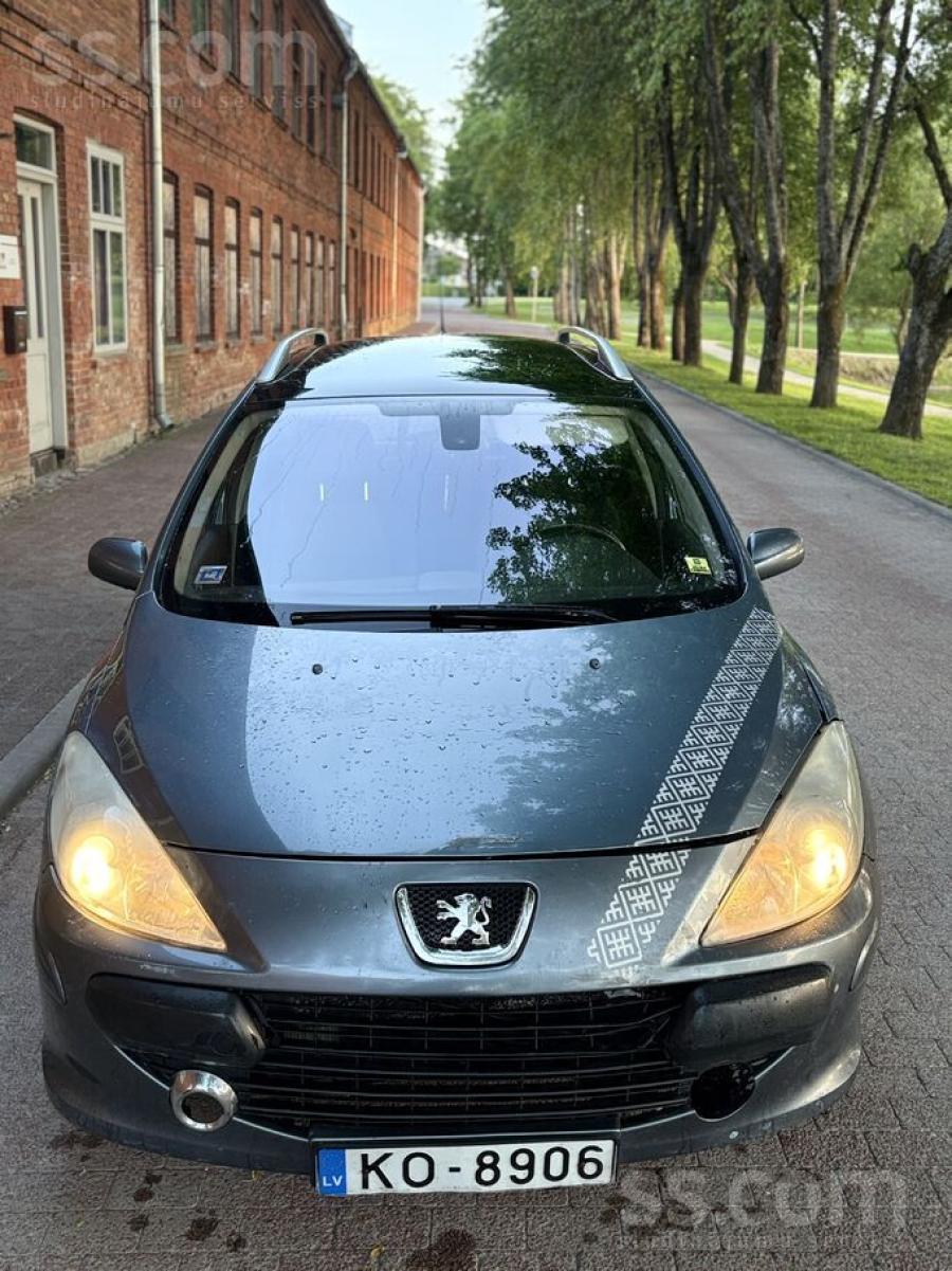 Pelēks Peugeot 307 2006 Kuldīga, ar dzinēja tilpumu 2.00 L un nobraukumu 0 tūkst. km par 1250 €, foto 5 vietnē AUTOMOTO.COM.LV
