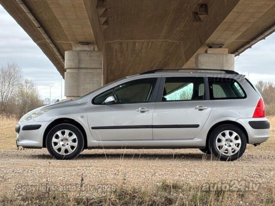 Grey Peugeot 307 2006 in Tartu, with an engine capacity of 1.60 L and mileage of 216 thousand km for 2490 €, photo 7 on AUTOMOTO.COM.LV