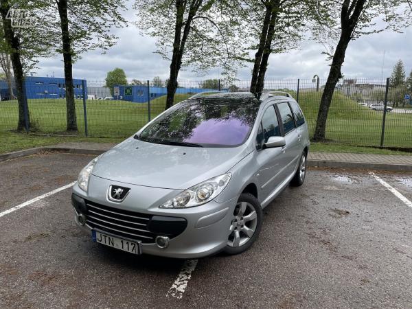 Grey Peugeot 307 2006 in Alytus, with an engine capacity of 1.60 L and mileage of 402 thousand km for 1500 €, photo 3 on AUTOMOTO.COM.LV