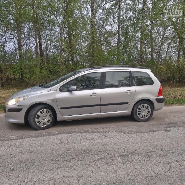 Pelēks Peugeot 307 2006 Pakruojis, ar dzinēja tilpumu 1.60 L un nobraukumu 330 tūkst. km par 850 €, foto 2 vietnē AUTOMOTO.COM.LV