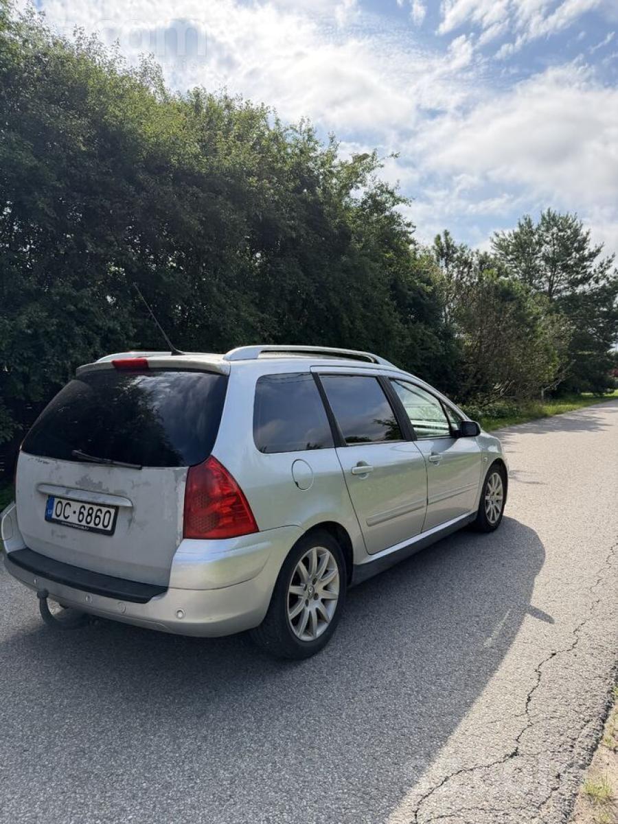 Pelēks Peugeot 307 2006 Jūrmala, ar dzinēja tilpumu 2.00 L un nobraukumu 390 tūkst. km par 1100 €, foto 4 vietnē AUTOMOTO.COM.LV