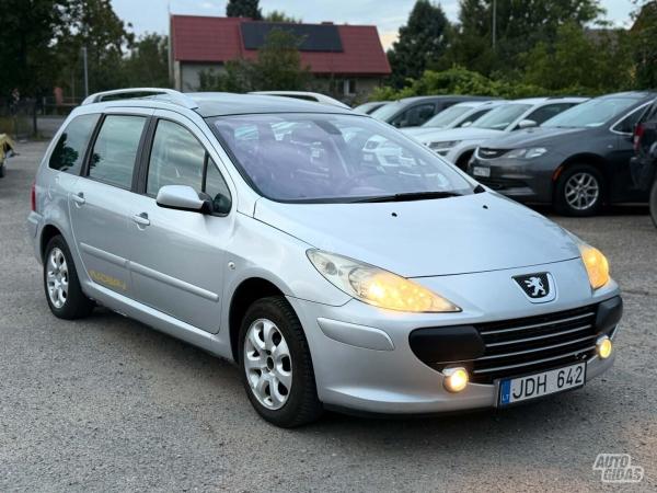 Grey Peugeot 307 2006 in Silute, with an engine capacity of 2.00 L and mileage of 336 thousand km for 900 €, photo 1 on AUTOMOTO.COM.LV