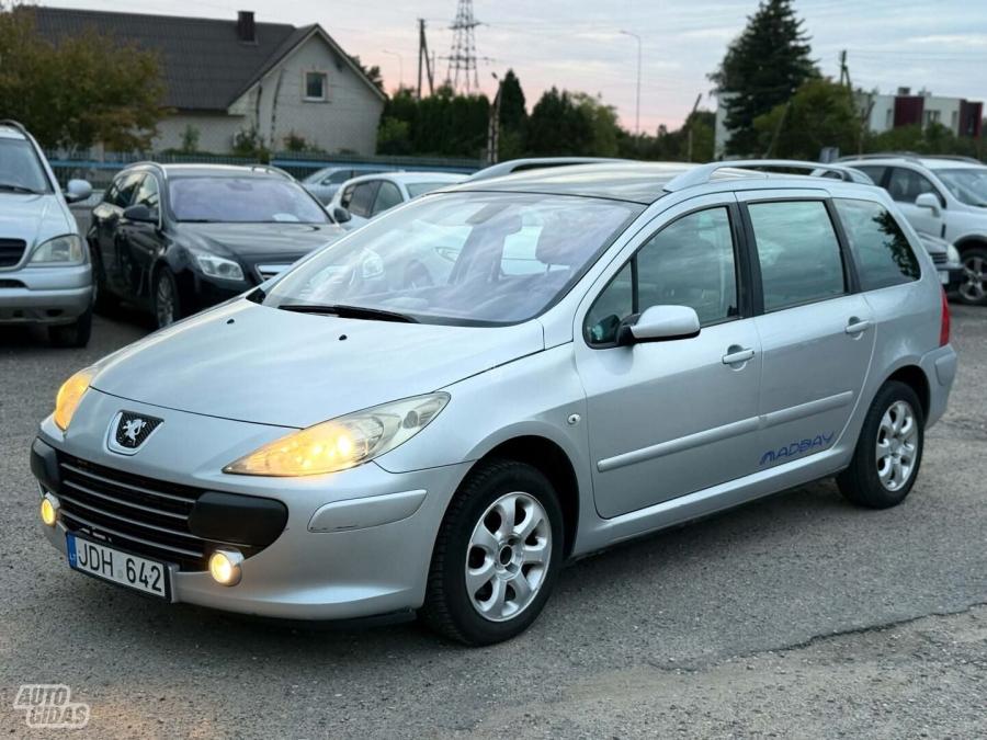 Grey Peugeot 307 2006 in Silute, with an engine capacity of 2.00 L and mileage of 336 thousand km for 900 €, photo 3 on AUTOMOTO.COM.LV