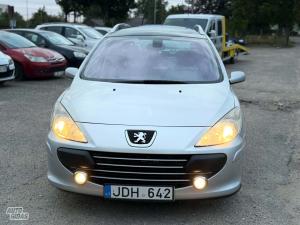 Grey Peugeot 307 2006 in Silute, with an engine capacity of 2.00 L and mileage of 336 thousand km for 900 €, photo 5 on AUTOMOTO.COM.LV