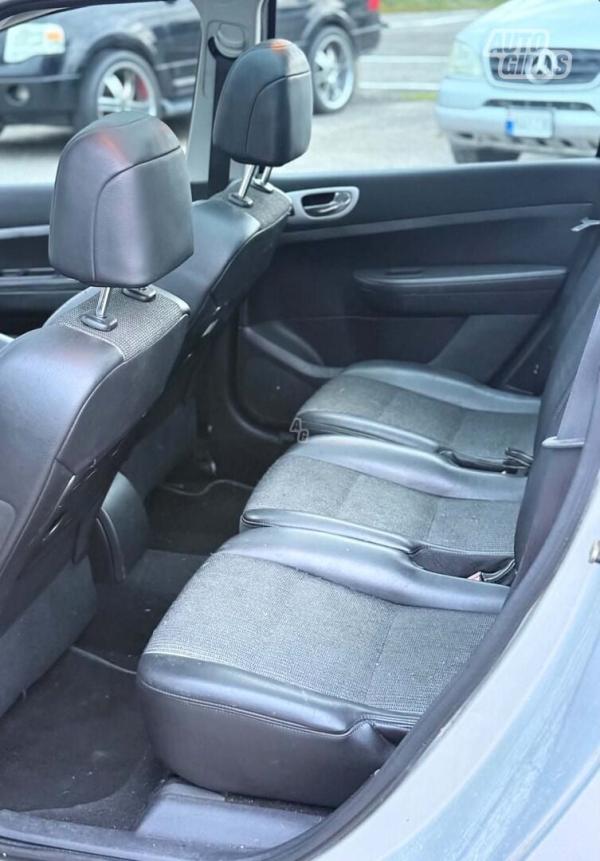 Grey Peugeot 307 2006 in Silute, with an engine capacity of 2.00 L and mileage of 336 thousand km for 900 €, photo 11 on AUTOMOTO.COM.LV