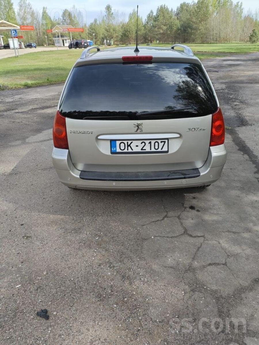 Pelēks Peugeot 307 2007 Daugavpils, ar dzinēja tilpumu 1.60 L un nobraukumu 297 tūkst. km par 2800 €, foto 5 vietnē AUTOMOTO.COM.LV