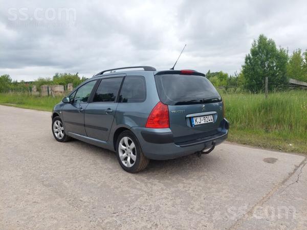 Pelēks Peugeot 307 2007 Daugavpils, ar dzinēja tilpumu 1.60 L un nobraukumu 389 tūkst. km par 1950 €, foto 3 vietnē AUTOMOTO.COM.LV