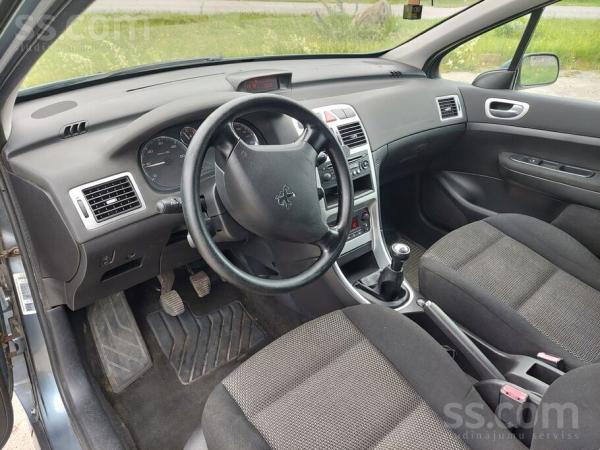 Pelēks Peugeot 307 2007 Daugavpils, ar dzinēja tilpumu 1.60 L un nobraukumu 389 tūkst. km par 1950 €, foto 5 vietnē AUTOMOTO.COM.LV