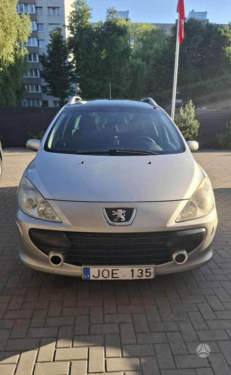 Grey Peugeot 307 2007 in Kaunas, with an engine capacity of 1.56 L and mileage of 378 thousand km for 1245 €, photo 1 on AUTOMOTO.COM.LV