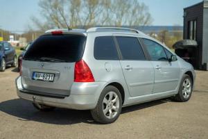 Grey Peugeot 307 2007 in Liepaja, with an engine capacity of 2.00 L and mileage of 246 thousand km for 2700 €, photo 5 on AUTOMOTO.COM.LV