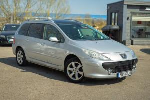 Grey Peugeot 307 2007 in Liepaja, with an engine capacity of 2.00 L and mileage of 246 thousand km for 2700 €, photo 6 on AUTOMOTO.COM.LV