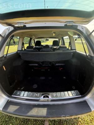 Pelēks Peugeot 307 2007 Tukums, ar dzinēja tilpumu 1.60 L un nobraukumu 195 tūkst. km par 1550 €, foto 7 vietnē AUTOMOTO.COM.LV