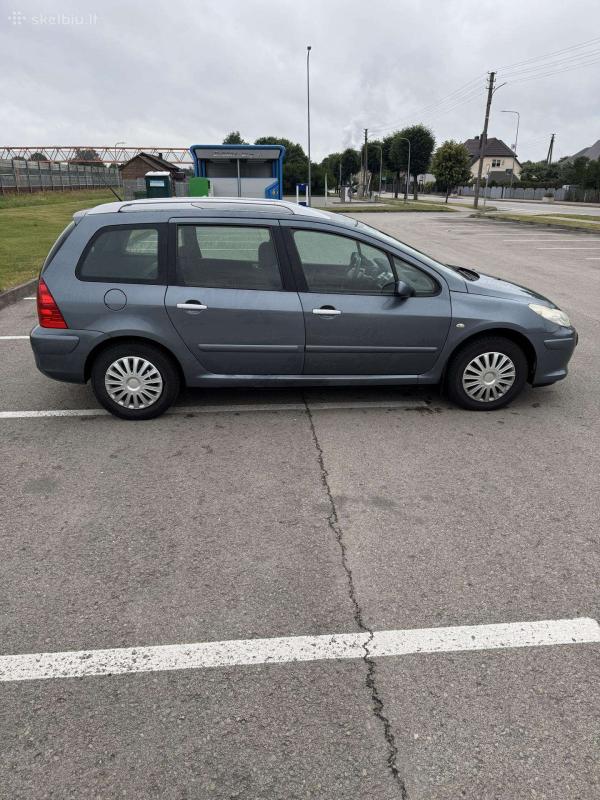 Grey Peugeot 307 2007 in Kazlu Ruda, with an engine capacity of 1.60 L and mileage of 282 thousand km for 1300 €, photo 9 on AUTOMOTO.COM.LV