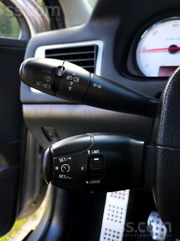 Пежо 307 2007 в Елгава на AUTOMOTO.COM.LV Серый Пежо 307 2007 в Елгава, объемом двигателя 1.60 л и пробегом 299 тыс. км за 2190 €, фото 9 на AUTOMOTO.COM.LV
