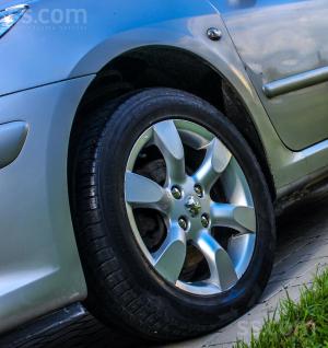 Pelēks Peugeot 307 2007 Jelgava, ar dzinēja tilpumu 1.60 L un nobraukumu 299 tūkst. km par 1990 €, foto 14 vietnē AUTOMOTO.COM.LV