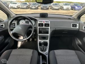 Grey Peugeot 307 2007 in Giraite, with an engine capacity of 1.60 L and mileage of 280 thousand km for 2100 €, photo 10 on AUTOMOTO.COM.LV