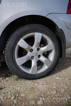 Pelēks Peugeot 307 2007 Rīga, ar dzinēja tilpumu 1.60 L un nobraukumu 133 tūkst. km par 1900 €, foto 8 vietnē AUTOMOTO.COM.LV