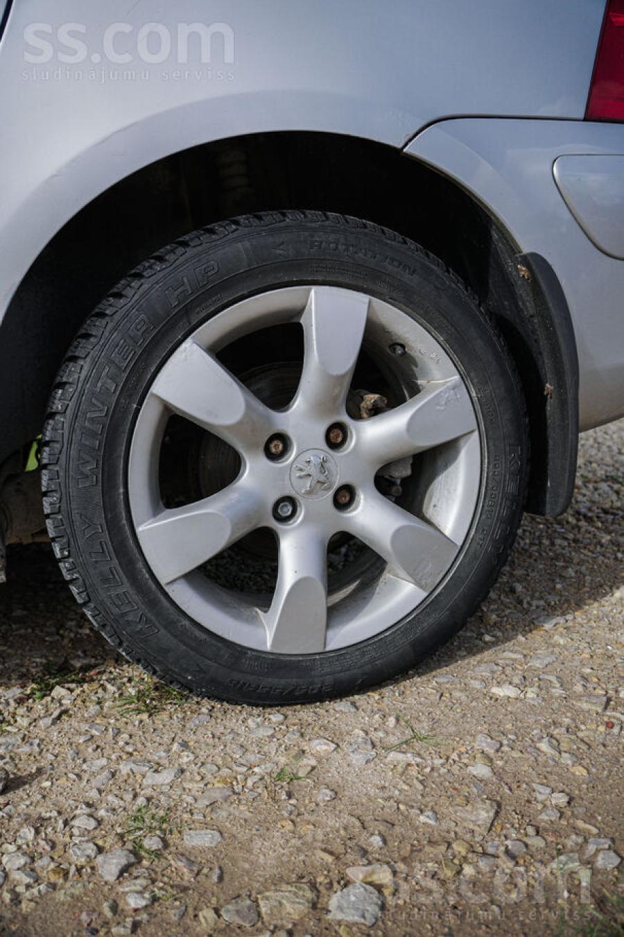 Pelēks Peugeot 307 2007 Rīga, ar dzinēja tilpumu 1.60 L un nobraukumu 133 tūkst. km par 1900 €, foto 8 vietnē AUTOMOTO.COM.LV