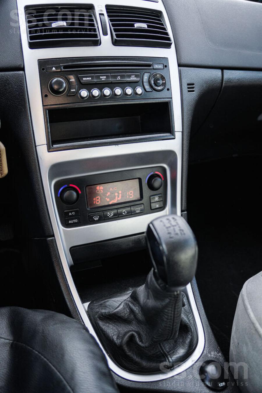 Pelēks Peugeot 307 2007 Rīga, ar dzinēja tilpumu 1.60 L un nobraukumu 133 tūkst. km par 1900 €, foto 9 vietnē AUTOMOTO.COM.LV