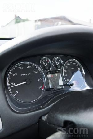 Pelēks Peugeot 307 2007 Rīga, ar dzinēja tilpumu 1.60 L un nobraukumu 133 tūkst. km par 1900 €, foto 11 vietnē AUTOMOTO.COM.LV