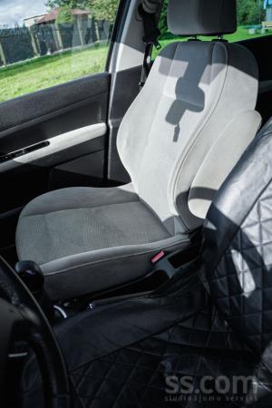 Pelēks Peugeot 307 2007 Rīga, ar dzinēja tilpumu 1.60 L un nobraukumu 133 tūkst. km par 1900 €, foto 13 vietnē AUTOMOTO.COM.LV