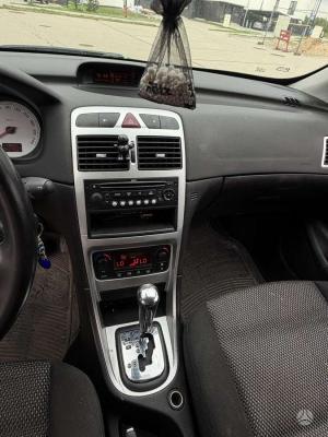 Pelēks Peugeot 307 2008 Viļņa, ar dzinēja tilpumu 2.00 L un nobraukumu 350 tūkst. km par 1200 €, foto 12 vietnē AUTOMOTO.COM.LV