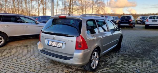 Grey Peugeot 307 2008 in Talsi, with an engine capacity of 1.60 L and mileage of 278 thousand km for 3100 €, photo 2 on AUTOMOTO.COM.LV