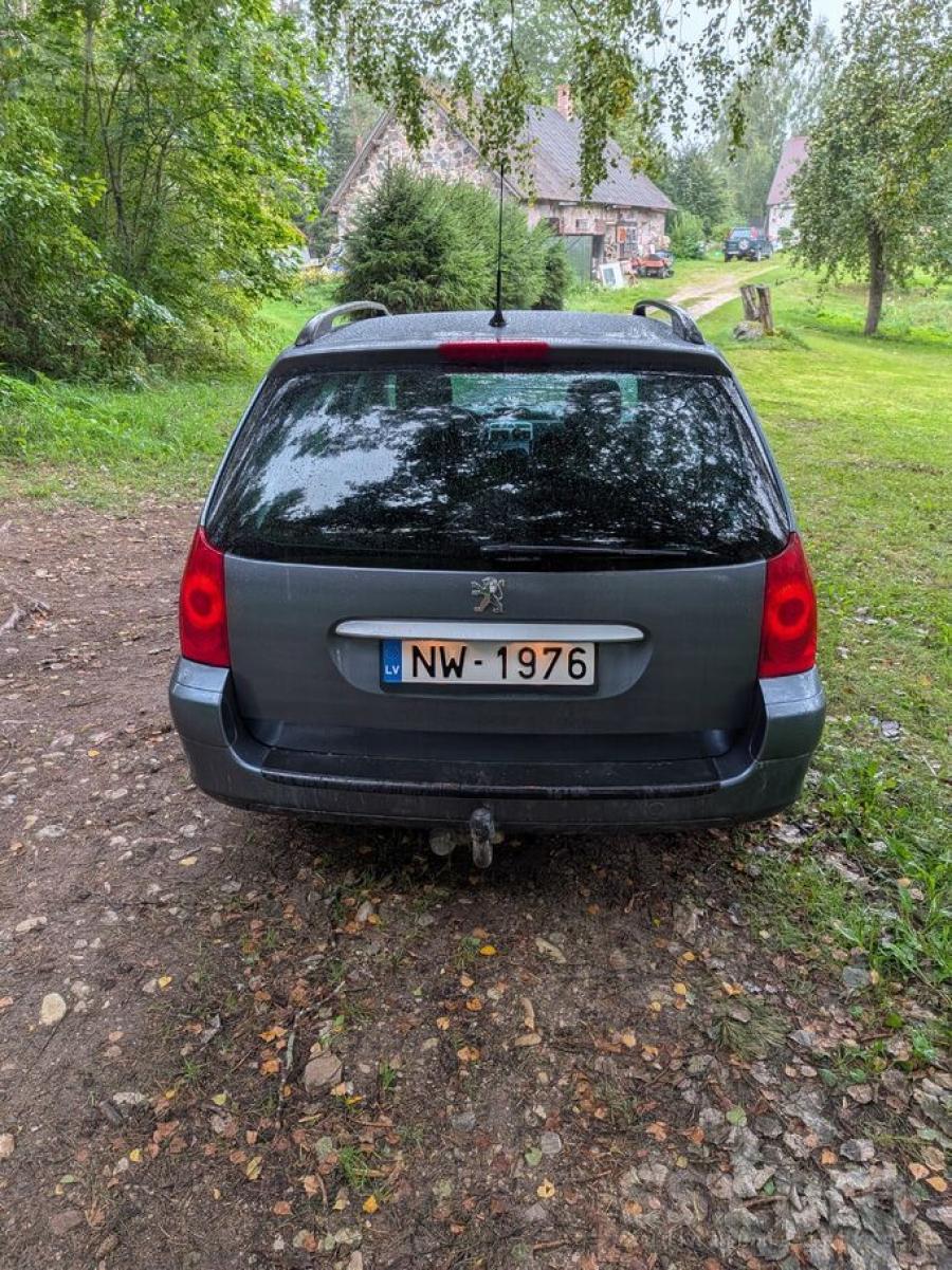 Pelēks Peugeot 307 2008 Aizkraukle, ar dzinēja tilpumu 1.60 L un nobraukumu 246 tūkst. km par 1950 €, foto 5 vietnē AUTOMOTO.COM.LV