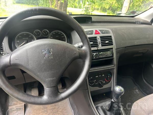 Peugeot 307 2001 Rīga, ar dzinēja tilpumu 2.00 L un nobraukumu 345 tūkst. km par 570 €, foto 5 vietnē AUTOMOTO.COM.LV