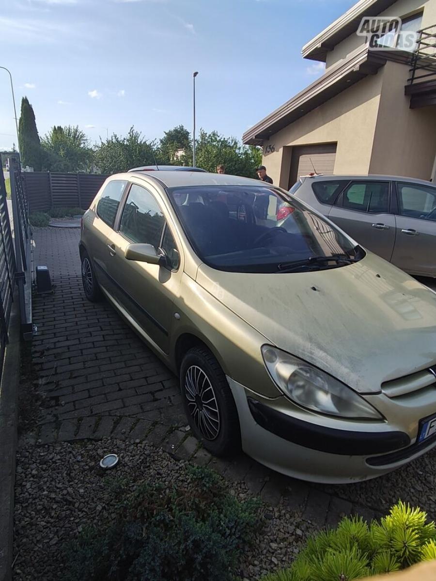 Пежо 307 2001 в Шяуляй, объемом двигателя 1.60 л и пробегом 189 тыс. км за 200 €, фото 1 на AUTOMOTO.COM.LV
