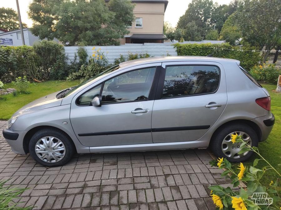 Peugeot 307 2001 in Kaunas, with an engine capacity of 2.00 L and mileage of 268 thousand km for 550 €, photo 7 on AUTOMOTO.COM.LV