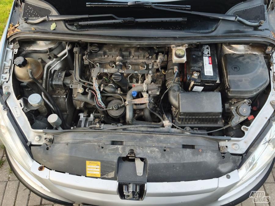 Peugeot 307 2001 in Kaunas, with an engine capacity of 2.00 L and mileage of 268 thousand km for 550 €, photo 11 on AUTOMOTO.COM.LV
