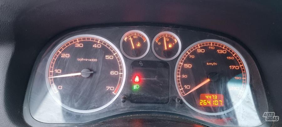Peugeot 307 2002 Radviliškis, ar dzinēja tilpumu 1.60 L un nobraukumu 264 tūkst. km par 650 €, foto 9 vietnē AUTOMOTO.COM.LV