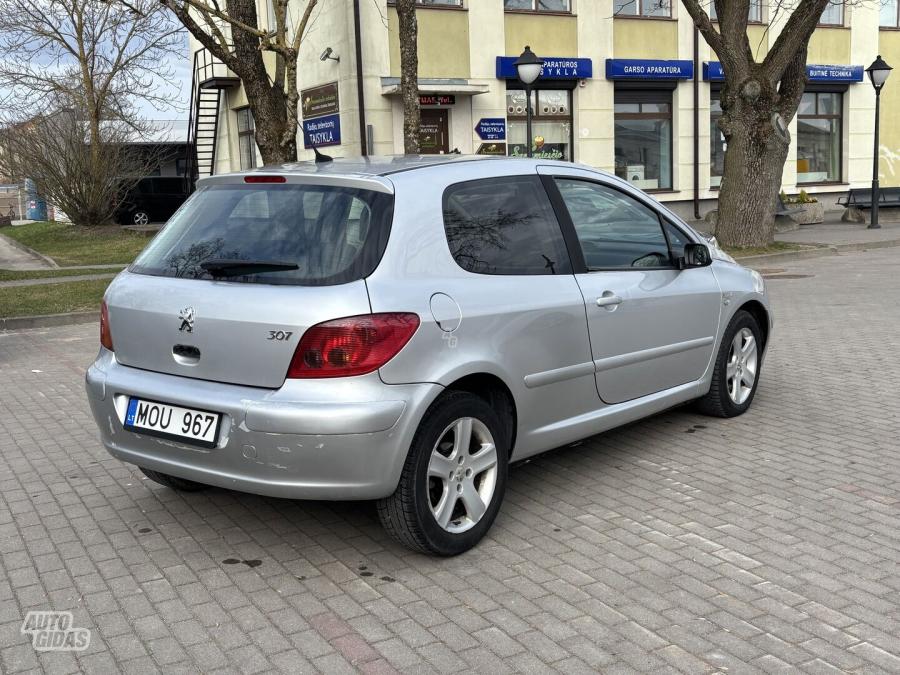 Peugeot 307 2002 in Mazeikiai, with an engine capacity of 2.00 L and mileage of 260 thousand km for 550 €, photo 4 on AUTOMOTO.COM.LV