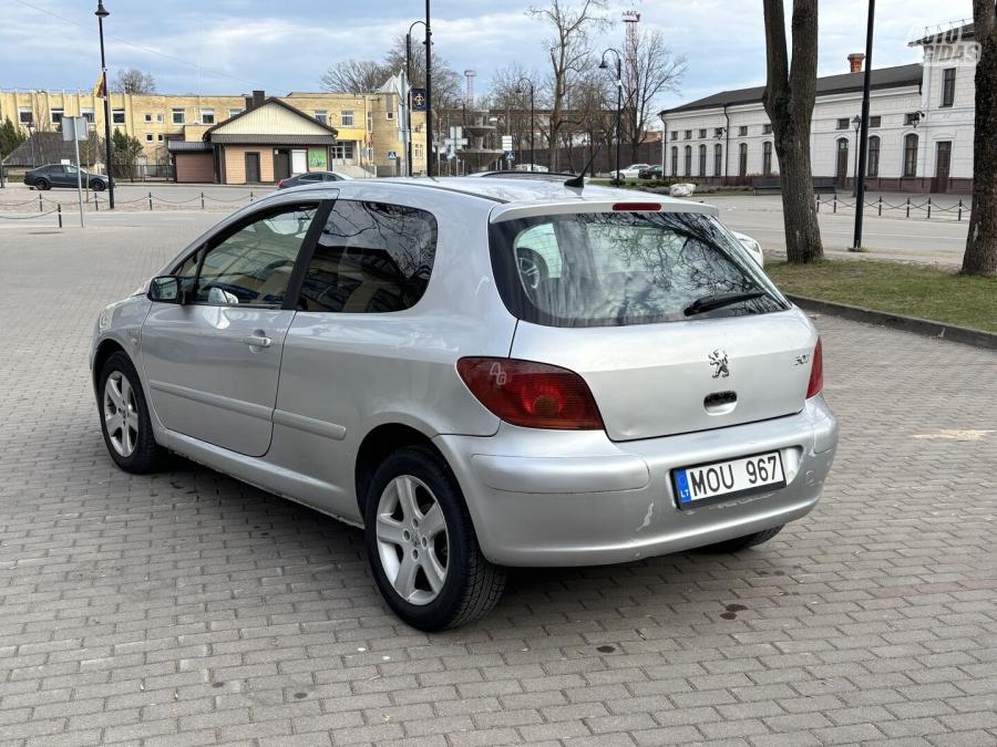 Peugeot 307 2002 in Mazeikiai, with an engine capacity of 2.00 L and mileage of 260 thousand km for 550 €, photo 5 on AUTOMOTO.COM.LV