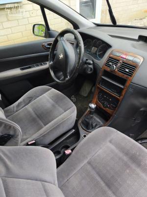 Peugeot 307 2002 in Vilnius, with an engine capacity of 2.00 L and mileage of 310 thousand km for 350 €, photo 3 on AUTOMOTO.COM.LV