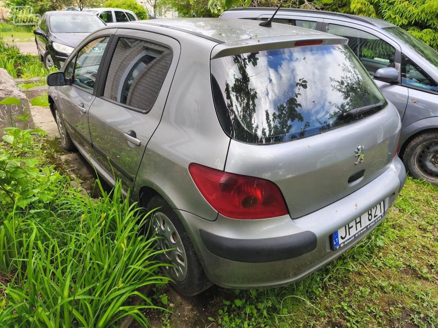 Peugeot 307 2002 in Vilnius, with an engine capacity of 2.00 L and mileage of 310 thousand km for 350 €, photo 4 on AUTOMOTO.COM.LV