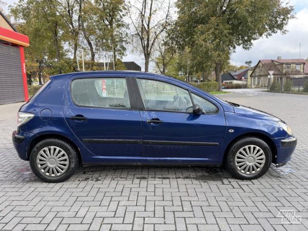 Пежо 307 2002 в Укмерге на AUTOMOTO.COM.LV Пежо 307 2002 в Укмерге, объемом двигателя 2.00 л и пробегом 255 тыс. км за 450 €, фото 8 на AUTOMOTO.COM.LV