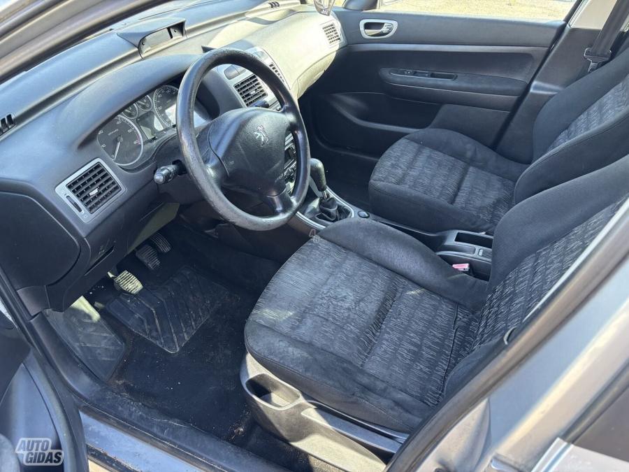 Peugeot 307 2002 in Joniskis, with an engine capacity of 2.00 L and mileage of 480 thousand km for 360 €, photo 5 on AUTOMOTO.COM.LV