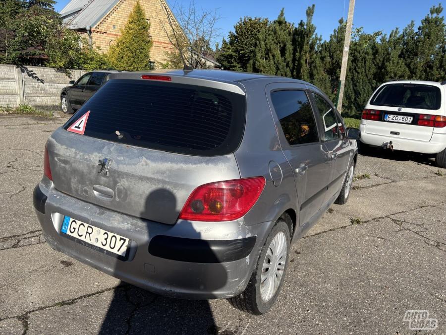 Peugeot 307 2002 in Joniskis, with an engine capacity of 2.00 L and mileage of 480 thousand km for 360 €, photo 6 on AUTOMOTO.COM.LV
