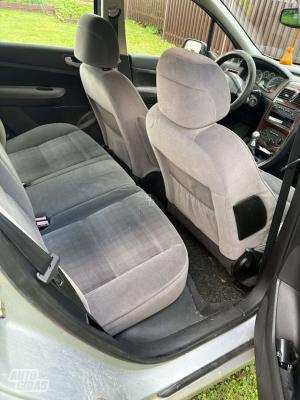 Peugeot 307 2003 in Marijampole, with an engine capacity of 1.90 L and mileage of 350 thousand km for 600 €, photo 9 on AUTOMOTO.COM.LV