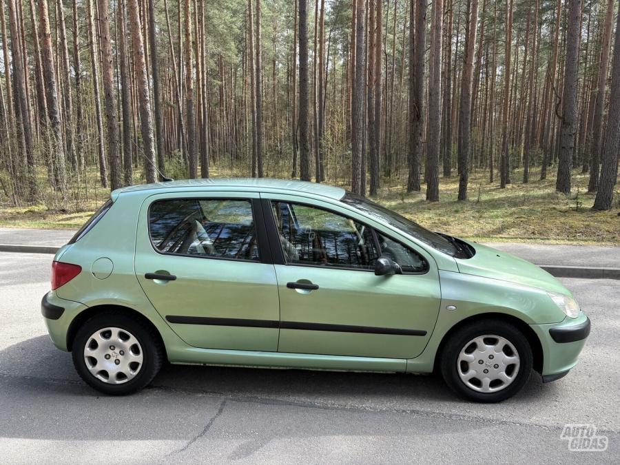 Пежо 307 2004 в Варена, объемом двигателя 1.60 л и пробегом 236 тыс. км за 670 €, фото 5 на AUTOMOTO.COM.LV