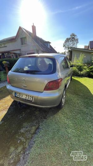 Peugeot 307 2004 Šauļi, ar dzinēja tilpumu 2.00 L un nobraukumu 231 tūkst. km par 500 €, foto 5 vietnē AUTOMOTO.COM.LV