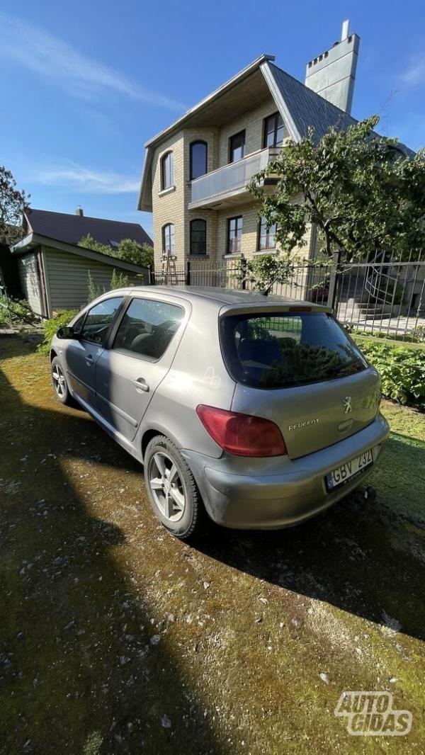 Peugeot 307 2004 in Siauliai, with an engine capacity of 2.00 L and mileage of 231 thousand km for 500 €, photo 5 on AUTOMOTO.COM.LV